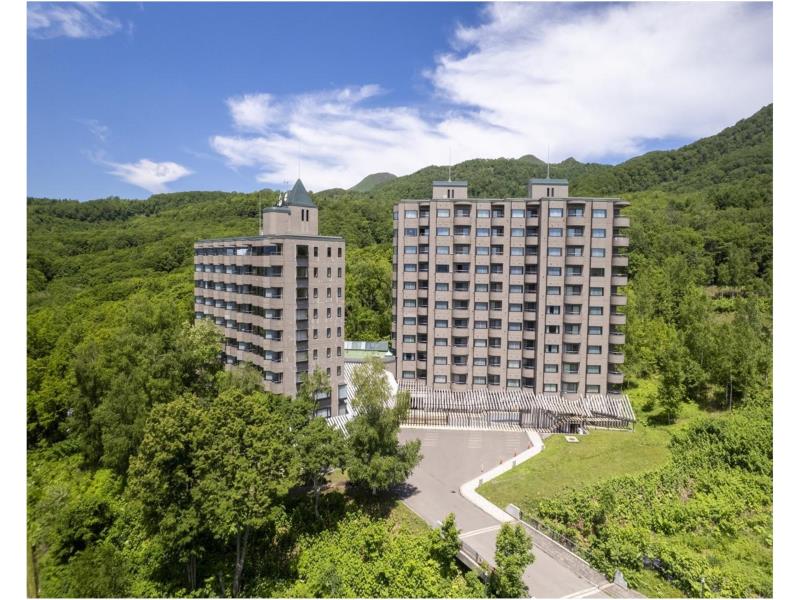 One Niseko Resort Towers - Japan Torii